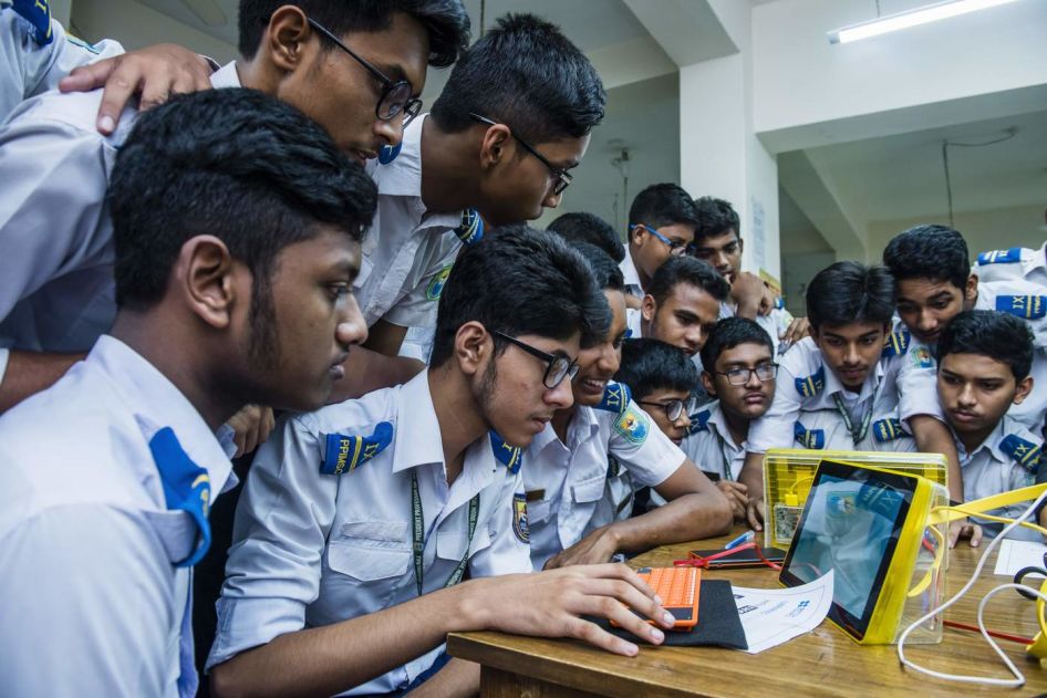 Creative computing in Bangladesh